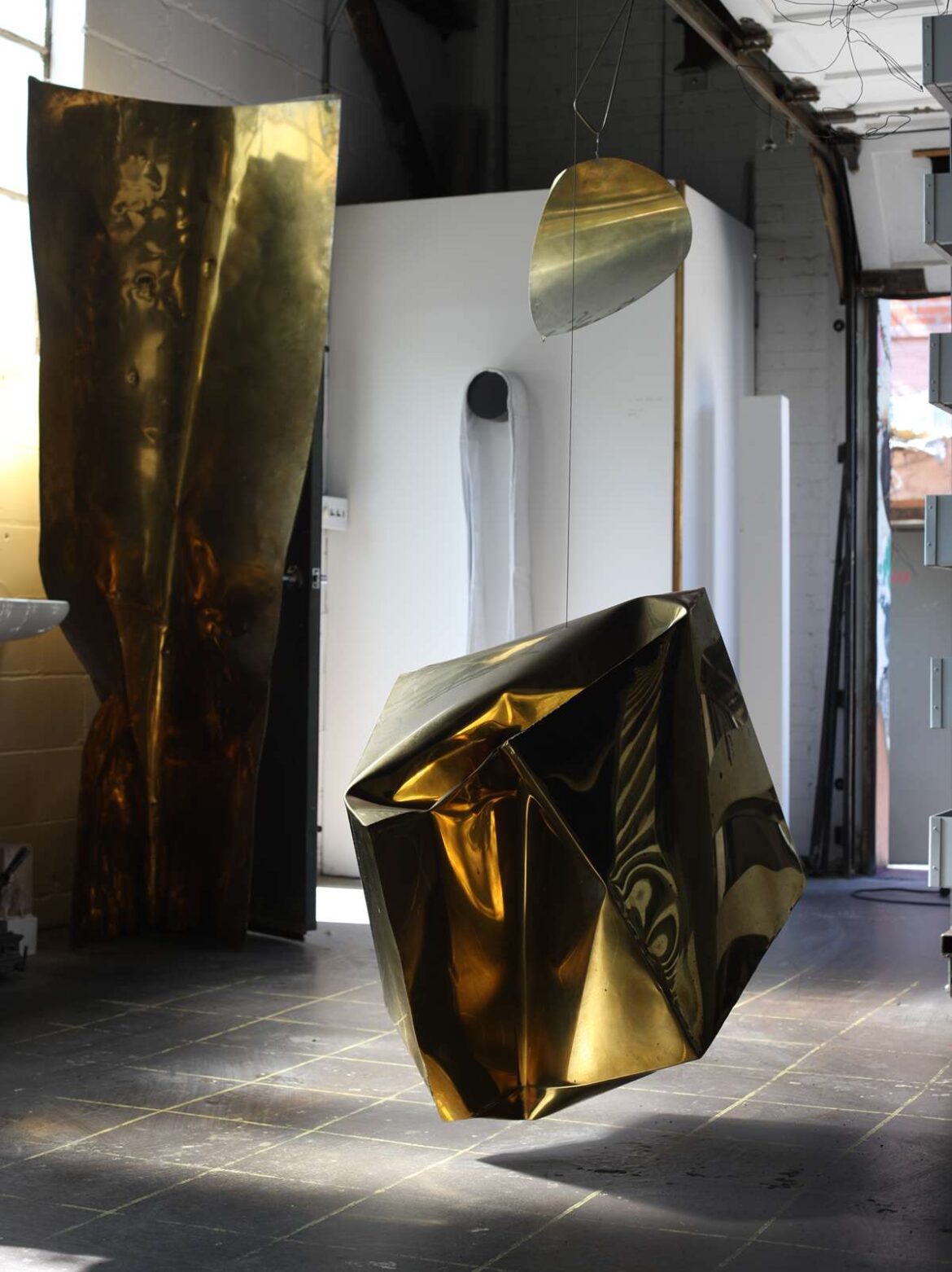 Art as forms of life – Dennis Lin – 藝術是生活的載體 – 至尊 PURE LUXURY Magazine